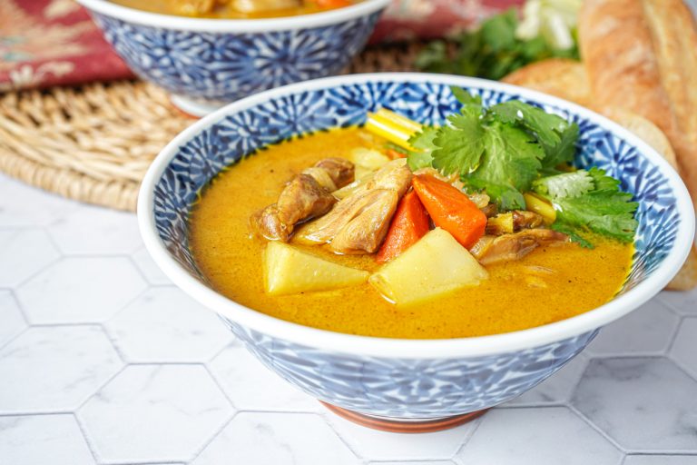 Cà Ri Gà (Vietnamese Chicken Curry) - Tara's Multicultural Table