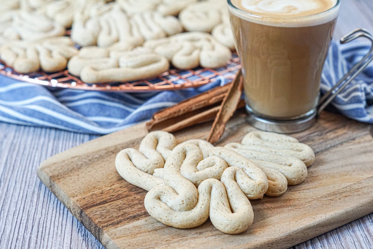 Raivas (Portuguese Cinnamon Cookies) - Tara's Multicultural Table