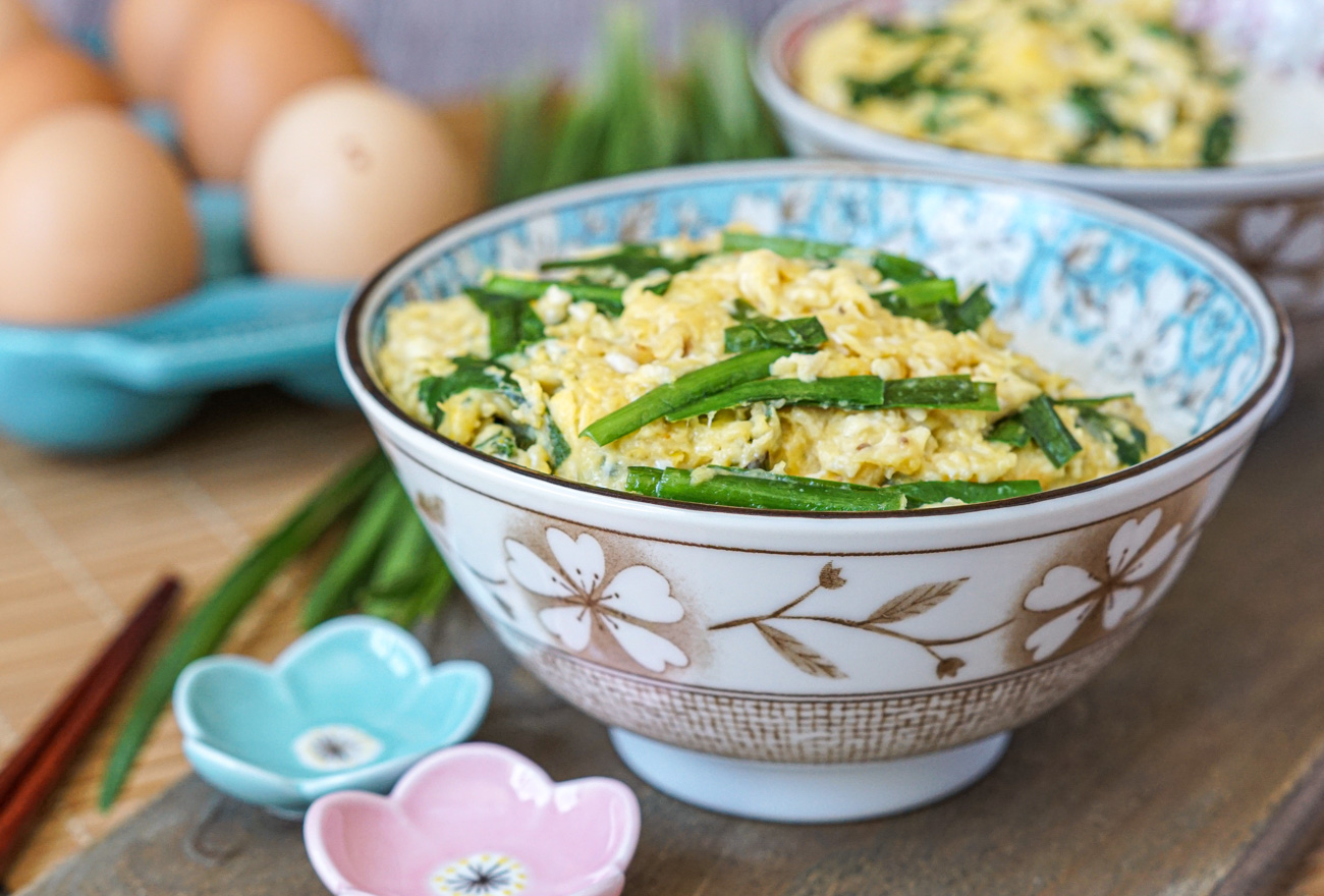 Niratama Donburi (Japanese Eggs with Garlic Chives over Rice) - Tara's ...