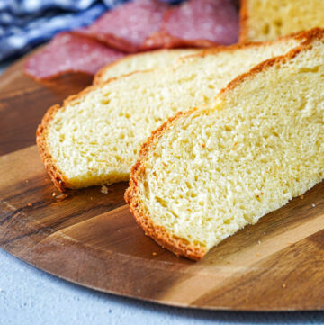 Crescia al Formaggio (Italian Easter Cheese Bread) - Tara's ...
