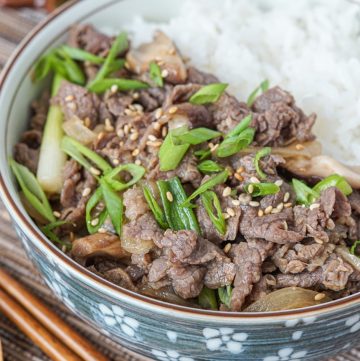 Bulgogi Dupbap (Korean Soy Garlic Beef over Rice) and Cook Korean ...