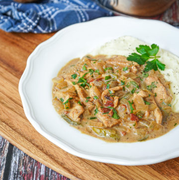 Kurzemes Strogonovs (Latvian Pork Stroganoff) - Tara's Multicultural Table