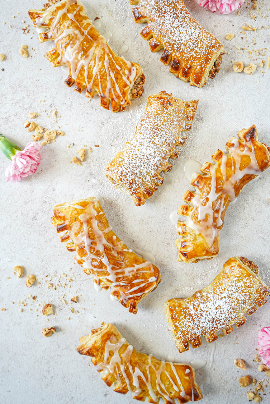 Nusskämme (Hazelnut Combs) - Tara's Multicultural Table