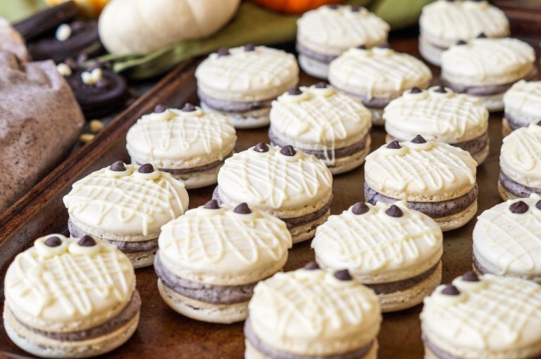 Mummy Macarons and Halloween Time at Disneyland - Tara's Multicultural ...