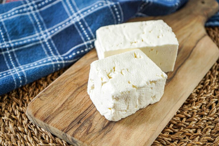 Paste cu Brânză (Romanian Pasta with Cheese) - Tara's Multicultural Table