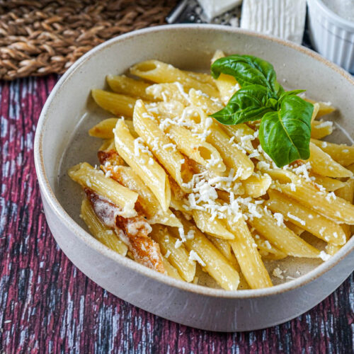 Paste cu Brânză (Romanian Pasta with Cheese) - Tara's Multicultural Table