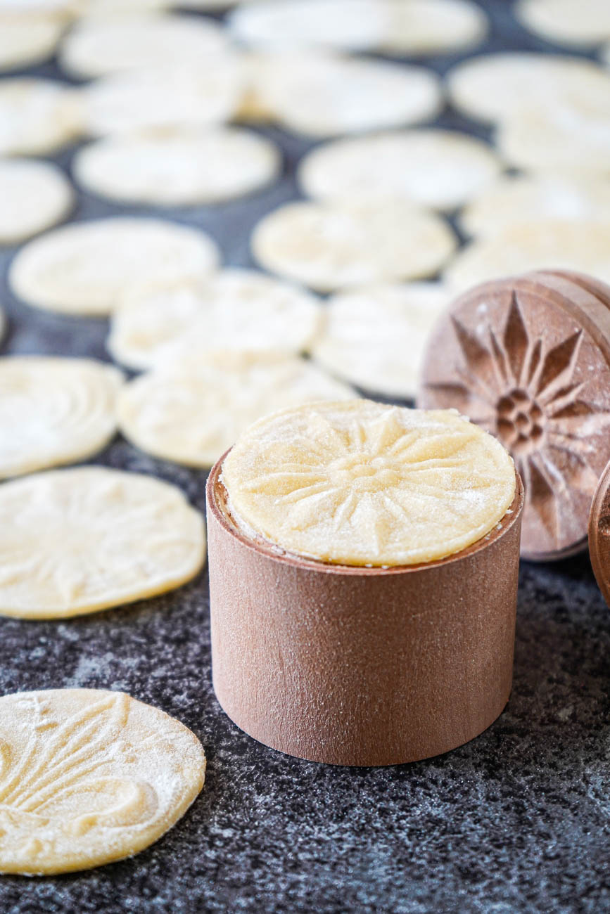 Corzetti Stampati (Ligurian Stamped Pasta) - Tara's Multicultural Table