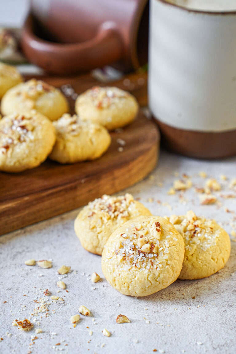 Serinakaker (Norwegian Butter Cookies) - Tara's Multicultural Table