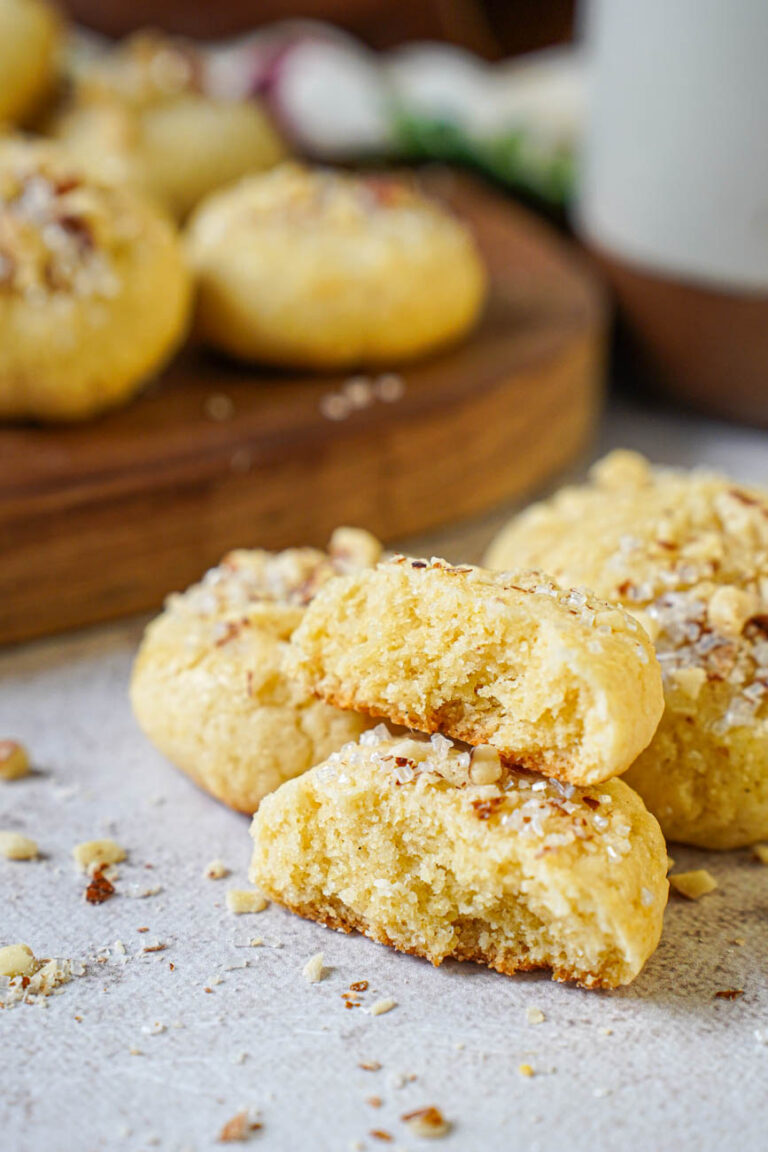 Serinakaker (Norwegian Butter Cookies) - Tara's Multicultural Table
